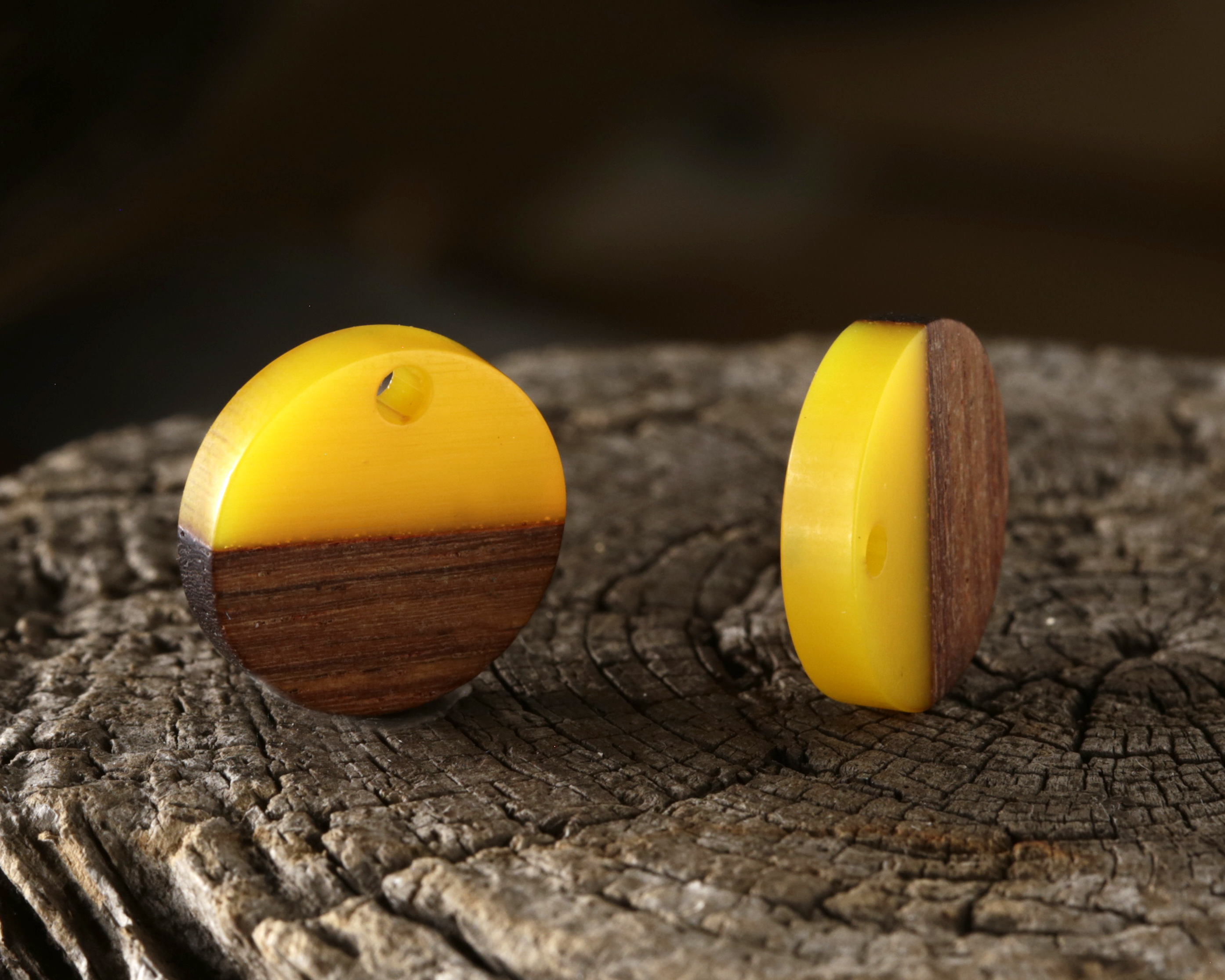 Walnut Wood & Saffron Resin Coin Focal 15mm