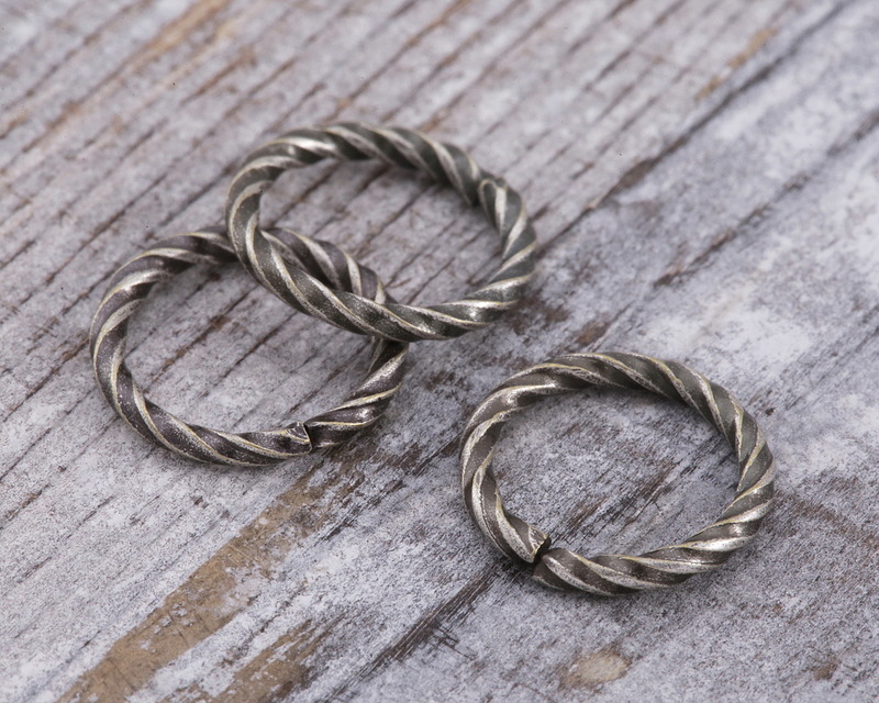 Antique Silver (plated) Twisted Jump Ring 10mm (100 pieces)