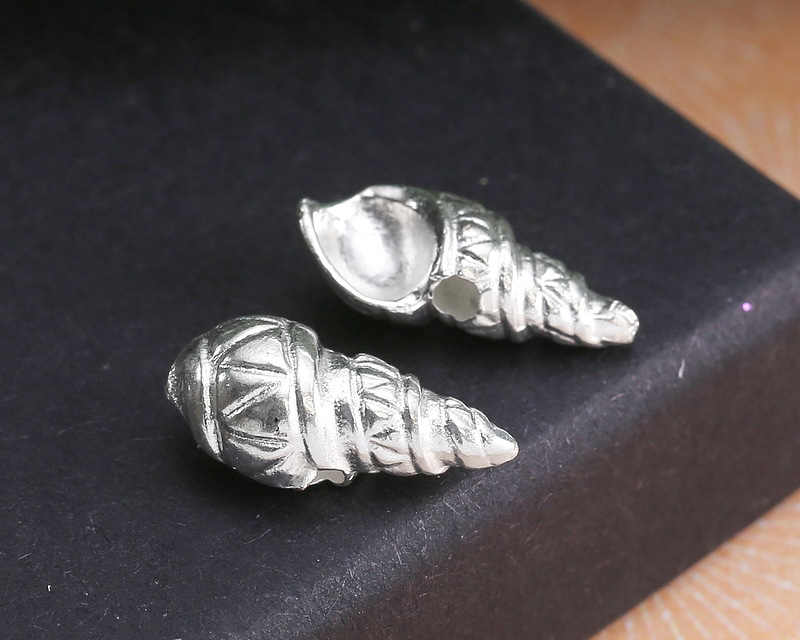 Mykonos Silver (plated) Decorative Tibia Shell Focal 7x15mm