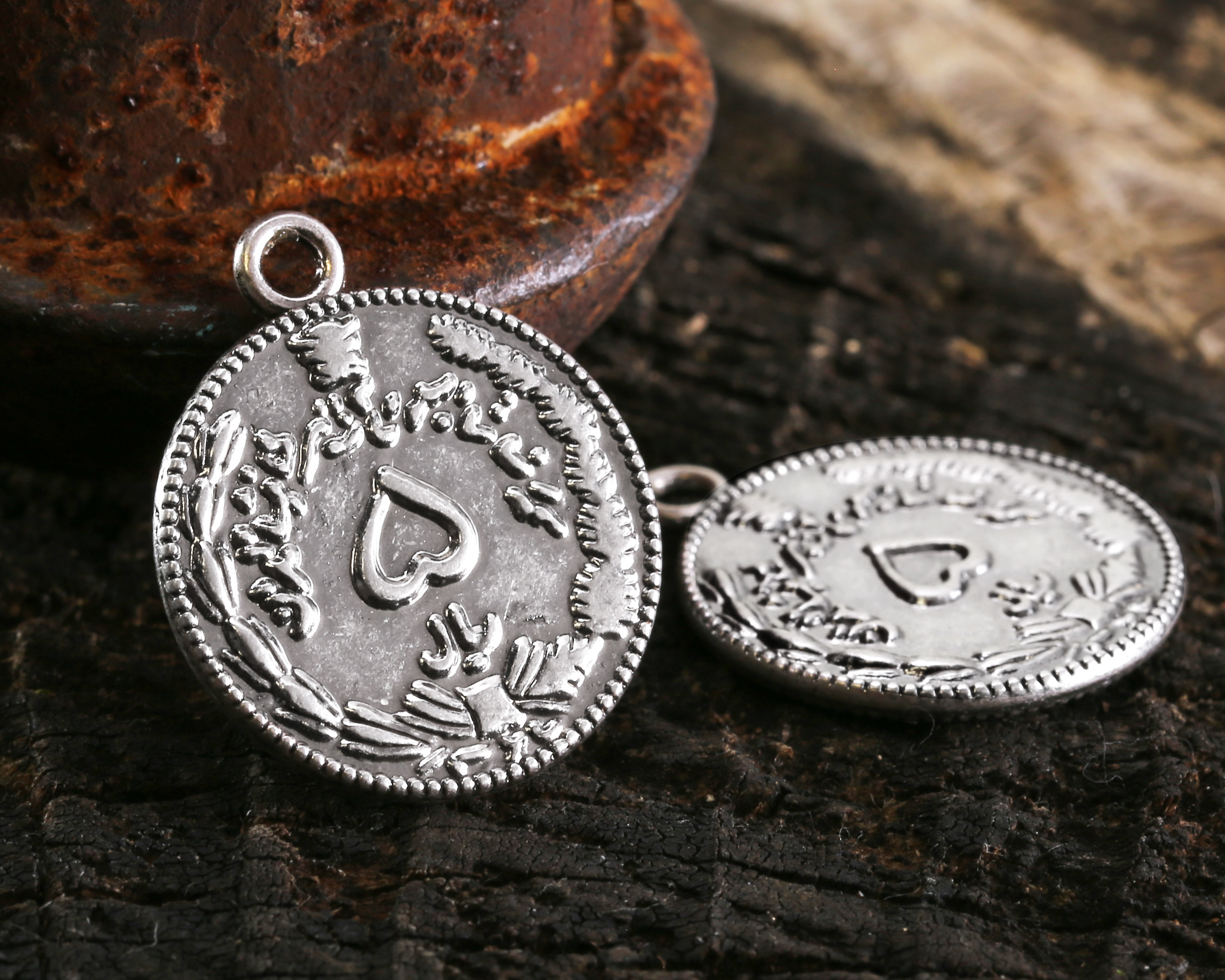Antique Silver (plated) Inverted Heart Coin Charm 20x23mm