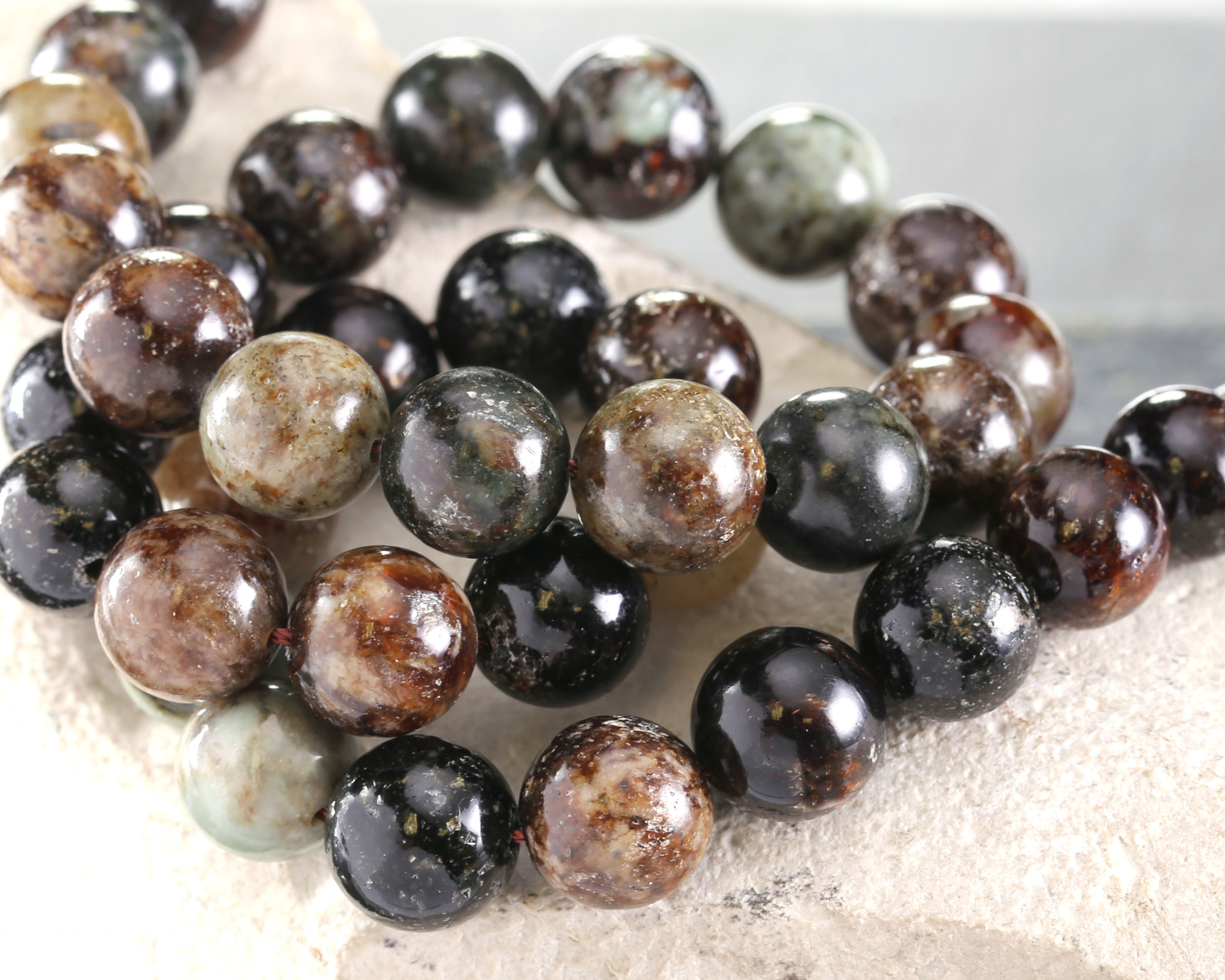 Mica Quartz Round 10mm