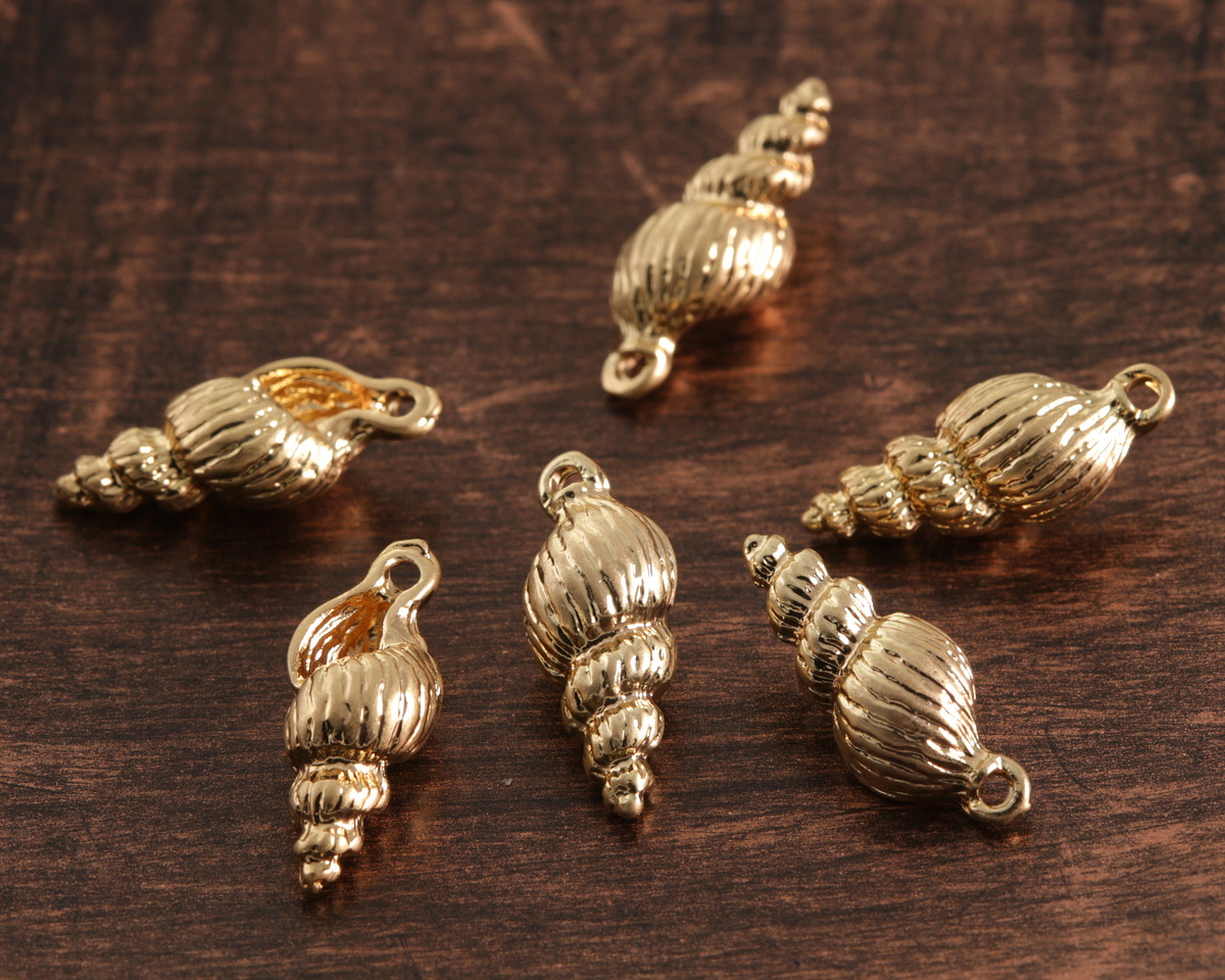 Zola Elements Matte Gold Finish Conch Shell Charm 6.5x15.5mm