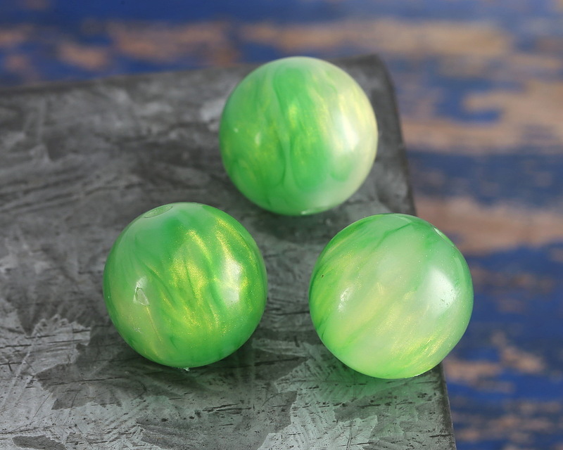 Resin Lime Shimmer Round 16mm