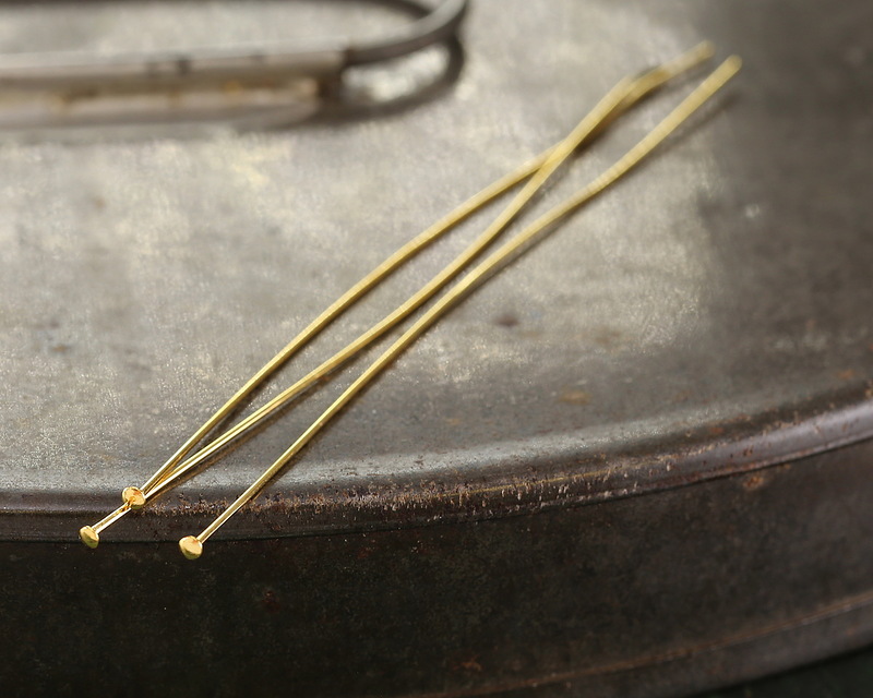 Gold (plated) Head Pin 4