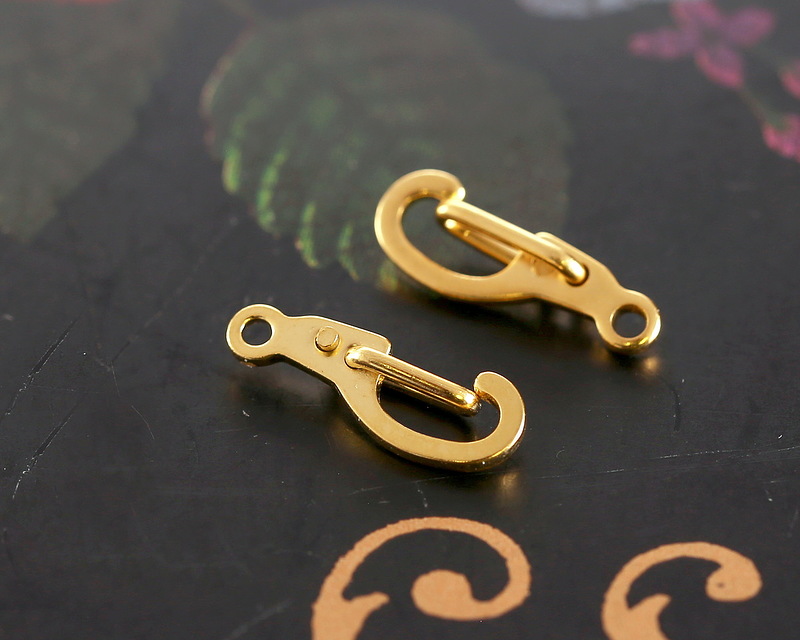 Vintaj 10K Gold (plated) Self Closing Clasp 14x5mm