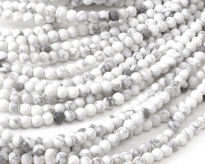 White Howlite (matte) Round 4mm